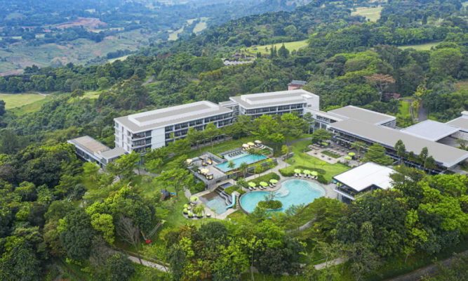 Hotel Royal Tulip Gunung Geulis